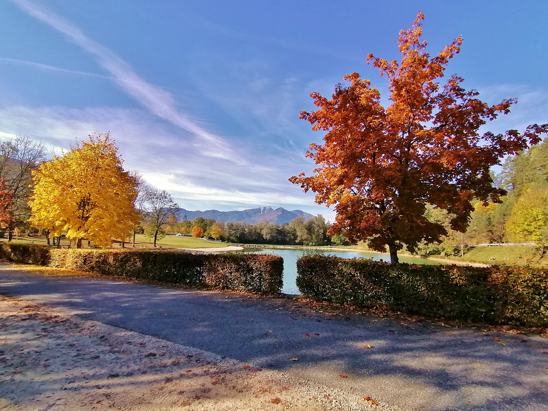 Goldene Südkärntner Herbst Karawankenrunde vom Sonnegger See nach Bad ...