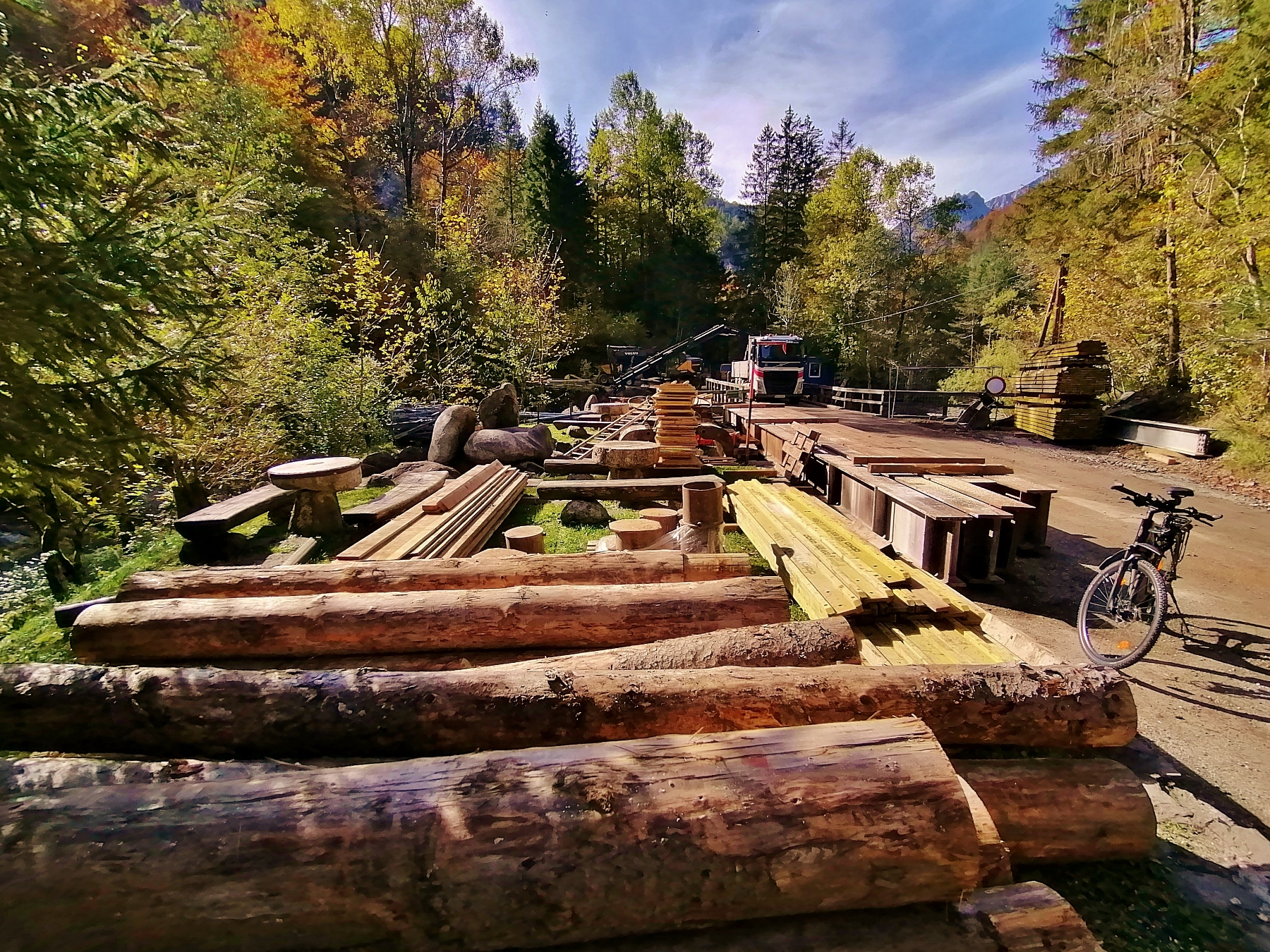 Goldene Südkärntner Herbst Karawankenrunde vom Sonnegger See nach Bad ...