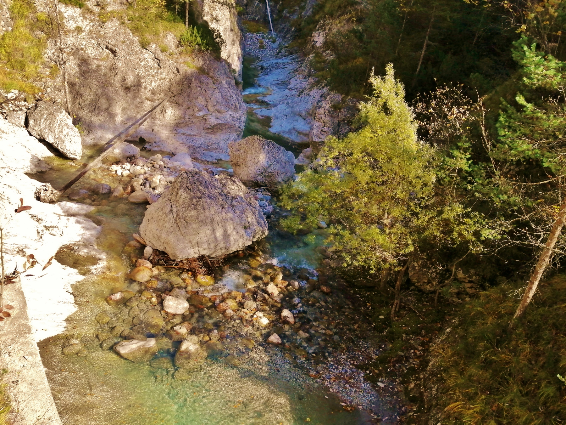Goldene Südkärntner Herbst Karawankenrunde vom Sonnegger See nach Bad ...
