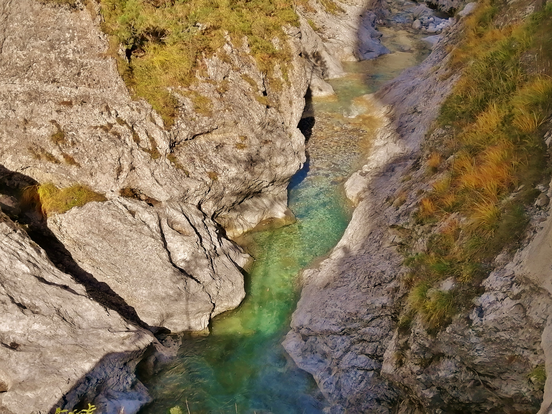 Goldene Südkärntner Herbst Karawankenrunde vom Sonnegger See nach Bad ...